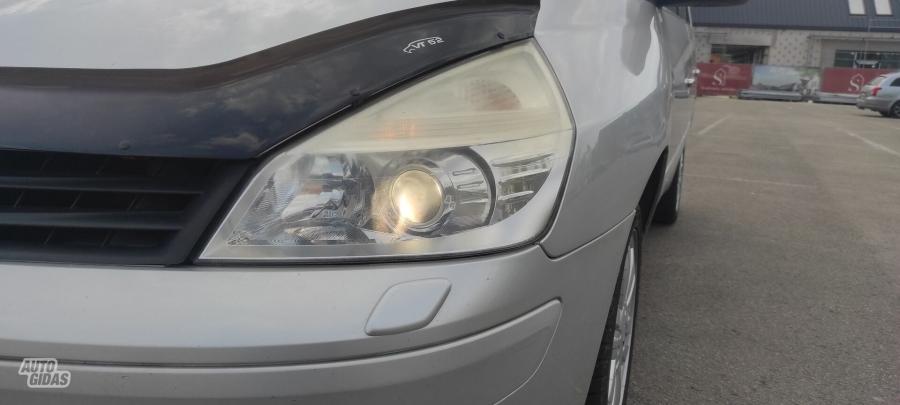 Grey Renault Espace 2007 in Klaipeda, with an engine capacity of 2.00 L and mileage of 320 thousand km for 1999 €, photo 19 on AUTOMOTO.COM.LV