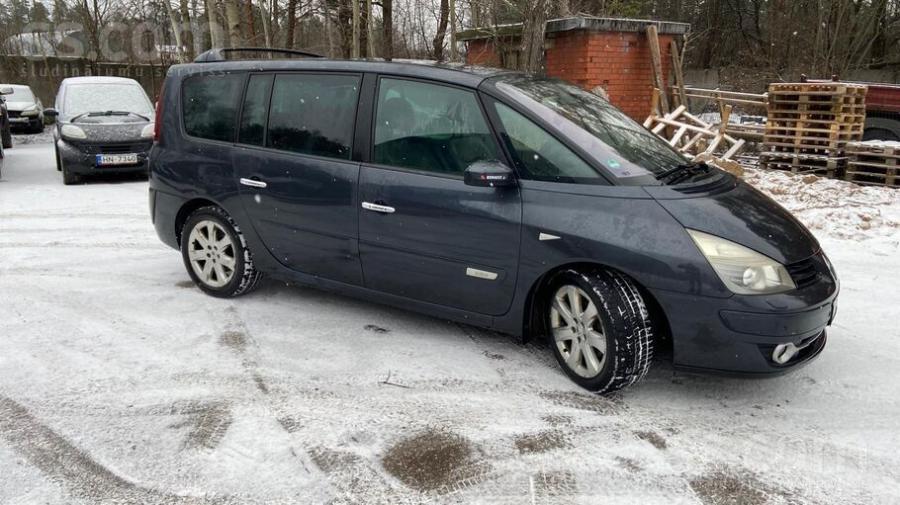 Pelēks Renault Espace 2007 Rīga, ar dzinēja tilpumu 3.00 L un nobraukumu 365 tūkst. km par 2000 €, foto 6 vietnē AUTOMOTO.COM.LV