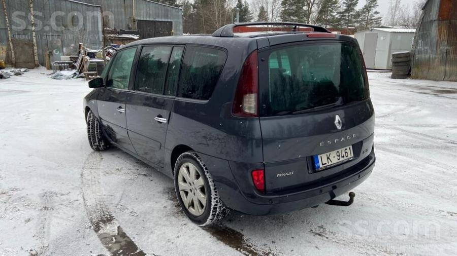 Pelēks Renault Espace 2007 Rīga, ar dzinēja tilpumu 3.00 L un nobraukumu 365 tūkst. km par 2000 €, foto 7 vietnē AUTOMOTO.COM.LV