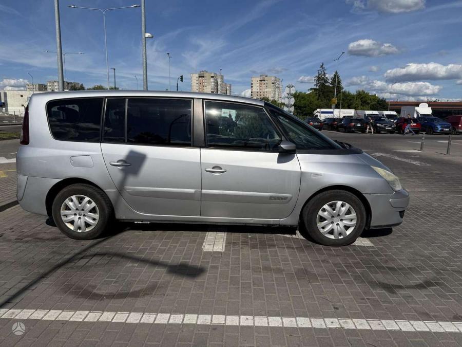 Серый Рено Эспейс 2007 в Вильнюс, объемом двигателя 2.00 л и пробегом 375 тыс. км за 1190 €, фото 8 на AUTOMOTO.COM.LV