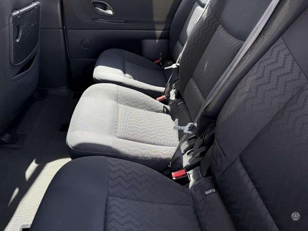 Grey Renault Espace 2007 in Vilnius, with an engine capacity of 2.00 L and mileage of 375 thousand km for 1190 €, photo 10 on AUTOMOTO.COM.LV