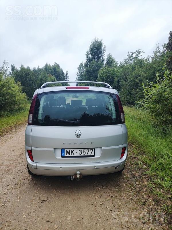 Grey Renault Espace 2007 in Limbazi, with an engine capacity of 2.00 L and mileage of 346 thousand km for 2900 €, photo 6 on AUTOMOTO.COM.LV