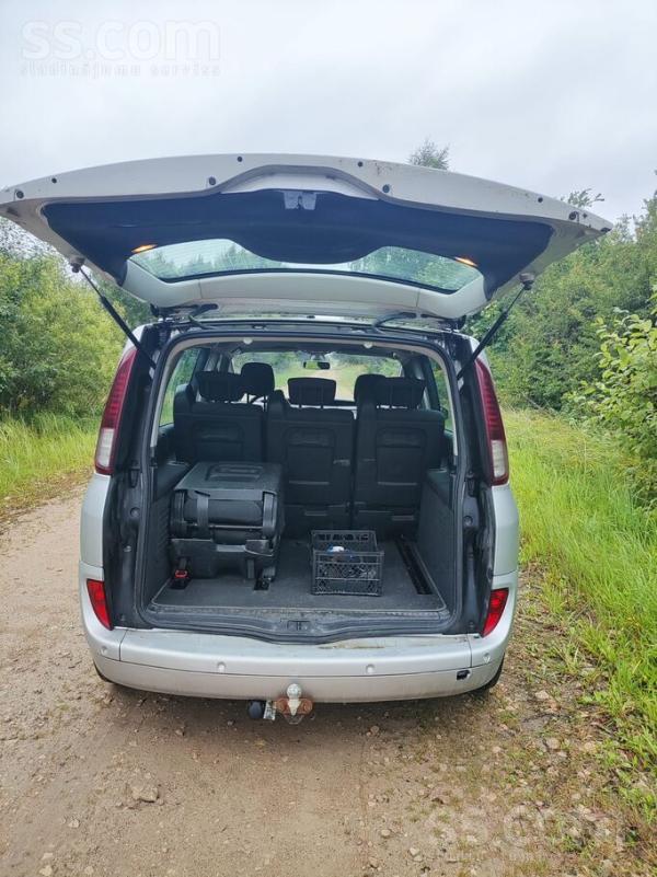 Grey Renault Espace 2007 in Limbazi, with an engine capacity of 2.00 L and mileage of 346 thousand km for 2900 €, photo 7 on AUTOMOTO.COM.LV