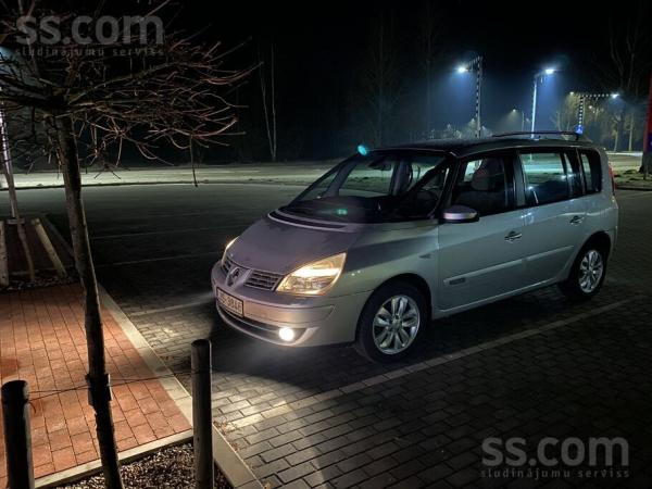 Grey Renault Espace 2007 in Riga, with an engine capacity of 2.00 L and mileage of 365 thousand km for 2000 €, photo 7 on AUTOMOTO.COM.LV