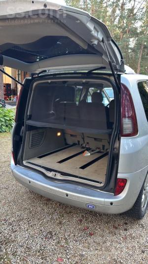 Pelēks Renault Espace 2007 Rīga, ar dzinēja tilpumu 2.00 L un nobraukumu 365 tūkst. km par 2000 €, foto 11 vietnē AUTOMOTO.COM.LV