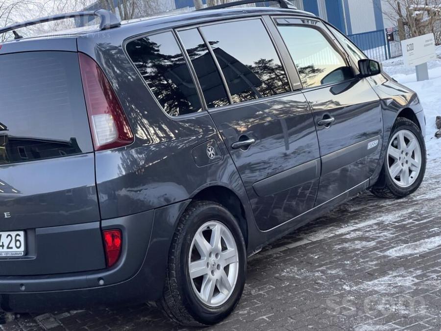 Pelēks Renault Espace 2009 Jūrmala, ar dzinēja tilpumu 2.00 L un nobraukumu 0 tūkst. km par 1990 €, foto 5 vietnē AUTOMOTO.COM.LV