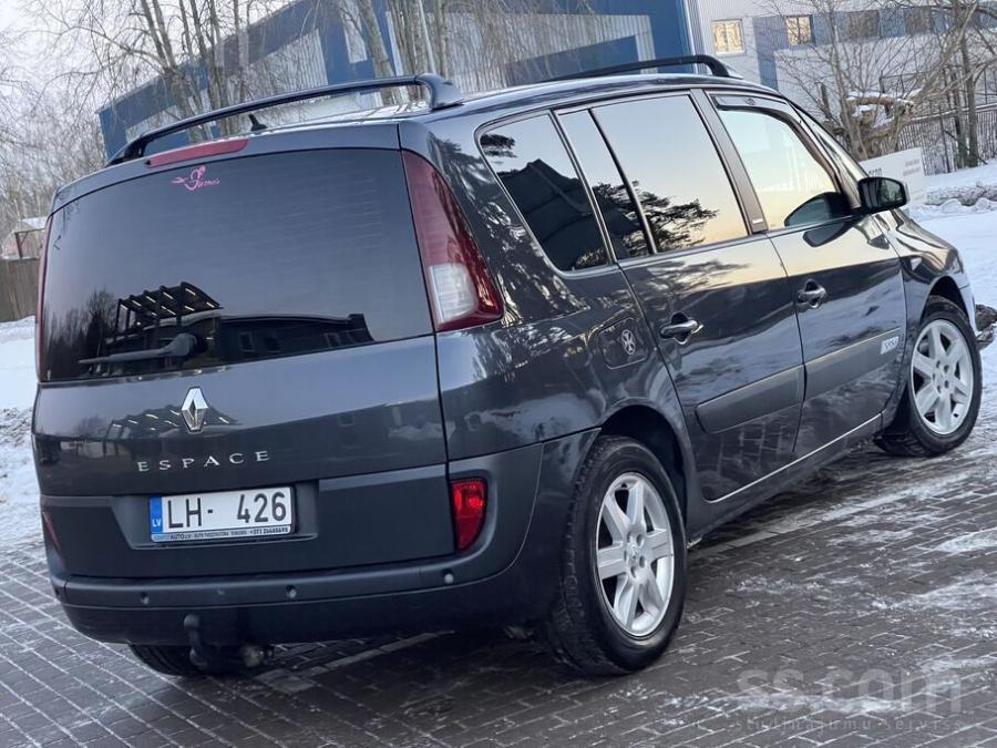 Pelēks Renault Espace 2009 Jūrmala, ar dzinēja tilpumu 2.00 L un nobraukumu 0 tūkst. km par 1990 €, foto 18 vietnē AUTOMOTO.COM.LV