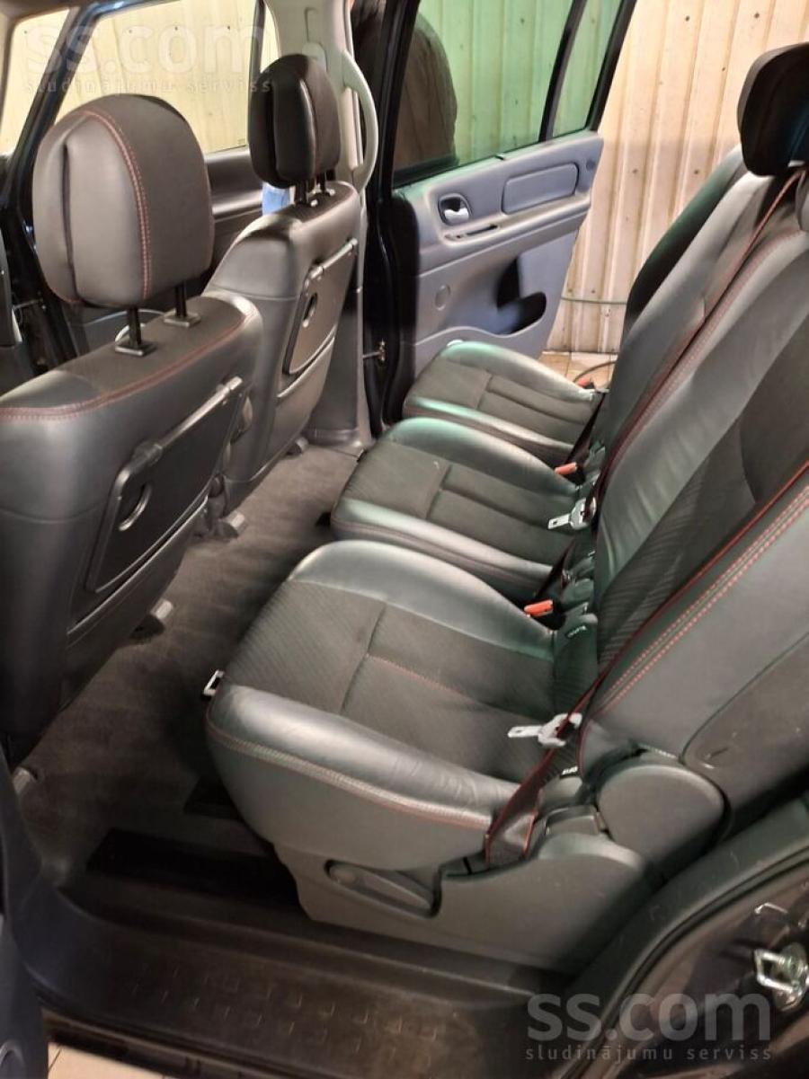 Pelēks Renault Espace 2009 Valmiera, ar dzinēja tilpumu 2.00 L un nobraukumu 290 tūkst. km par 3900 €, foto 9 vietnē AUTOMOTO.COM.LV