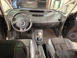 Pelēks Renault Espace 2009 Valmiera, ar dzinēja tilpumu 2.00 L un nobraukumu 290 tūkst. km par 3900 €, foto 10 vietnē AUTOMOTO.COM.LV