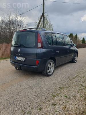Pelēks Renault Espace 2009 Ludza, ar dzinēja tilpumu 2.00 L un nobraukumu 282 tūkst. km par 3300 €, foto 7 vietnē AUTOMOTO.COM.LV