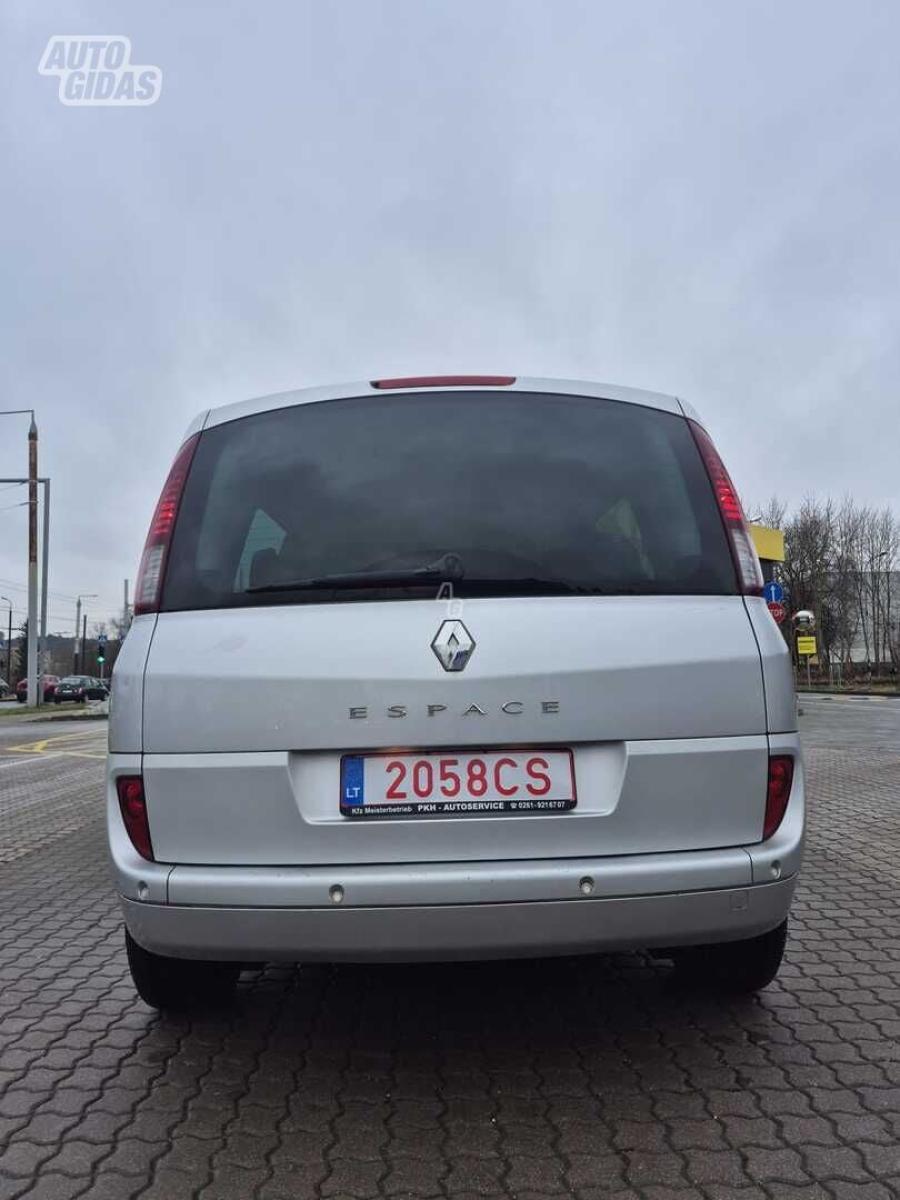 Pelēks Renault Espace 2009 Viļņa, ar dzinēja tilpumu 2.00 L un nobraukumu 205 tūkst. km par 3750 €, foto 10 vietnē AUTOMOTO.COM.LV