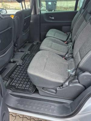 Pelēks Renault Espace 2009 Viļņa, ar dzinēja tilpumu 2.00 L un nobraukumu 205 tūkst. km par 3750 €, foto 11 vietnē AUTOMOTO.COM.LV