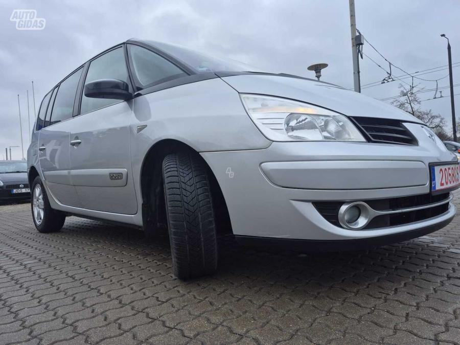 Pelēks Renault Espace 2009 Viļņa, ar dzinēja tilpumu 2.00 L un nobraukumu 205 tūkst. km par 3750 €, foto 12 vietnē AUTOMOTO.COM.LV