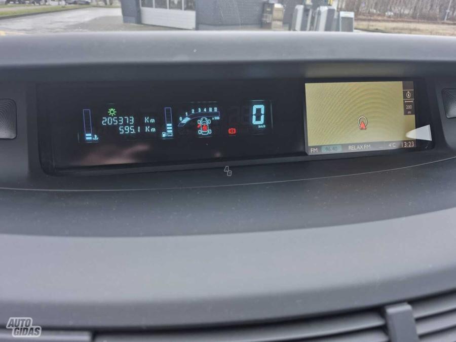 Pelēks Renault Espace 2009 Viļņa, ar dzinēja tilpumu 2.00 L un nobraukumu 205 tūkst. km par 3750 €, foto 15 vietnē AUTOMOTO.COM.LV