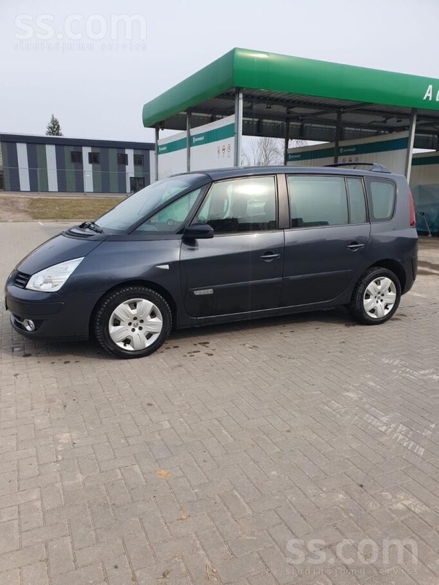 Grey Renault Espace 2009 in Ludza, with an engine capacity of 2.00 L and mileage of 285 thousand km for 2500 €, photo 4 on AUTOMOTO.COM.LV