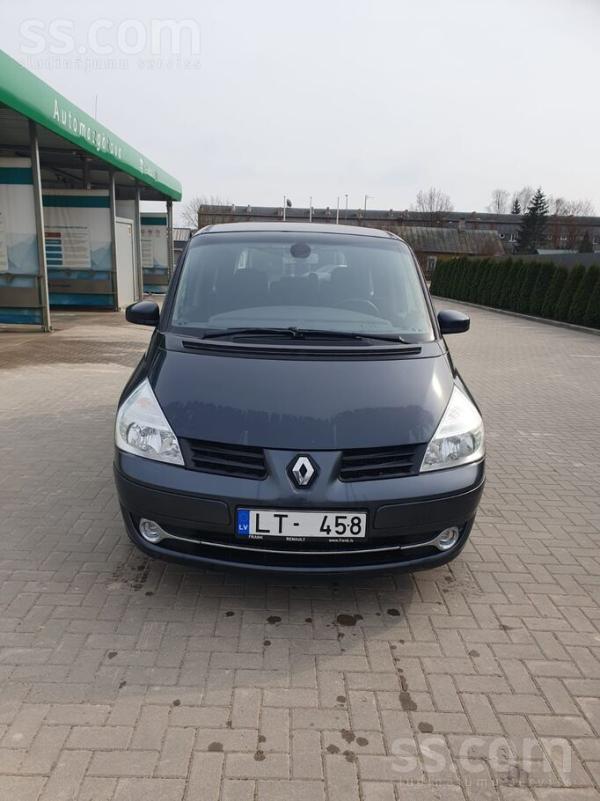 Grey Renault Espace 2009 in Ludza, with an engine capacity of 2.00 L and mileage of 285 thousand km for 2500 €, photo 7 on AUTOMOTO.COM.LV
