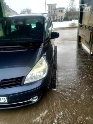 Grey Renault Espace 2011 in Vilnius, with an engine capacity of 2.00 L and mileage of 280 thousand km for 2700 €, photo 3 on AUTOMOTO.COM.LV
