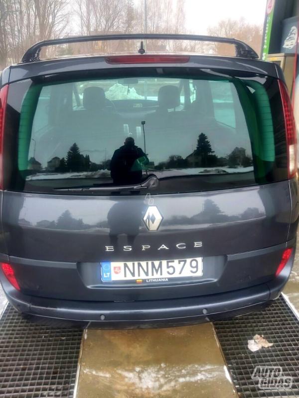 Grey Renault Espace 2011 in Vilnius, with an engine capacity of 2.00 L and mileage of 280 thousand km for 2700 €, photo 6 on AUTOMOTO.COM.LV