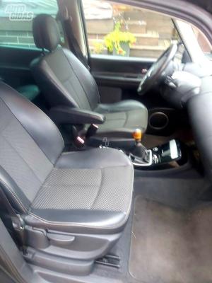 Grey Renault Espace 2011 in Vilnius, with an engine capacity of 2.00 L and mileage of 280 thousand km for 2700 €, photo 13 on AUTOMOTO.COM.LV