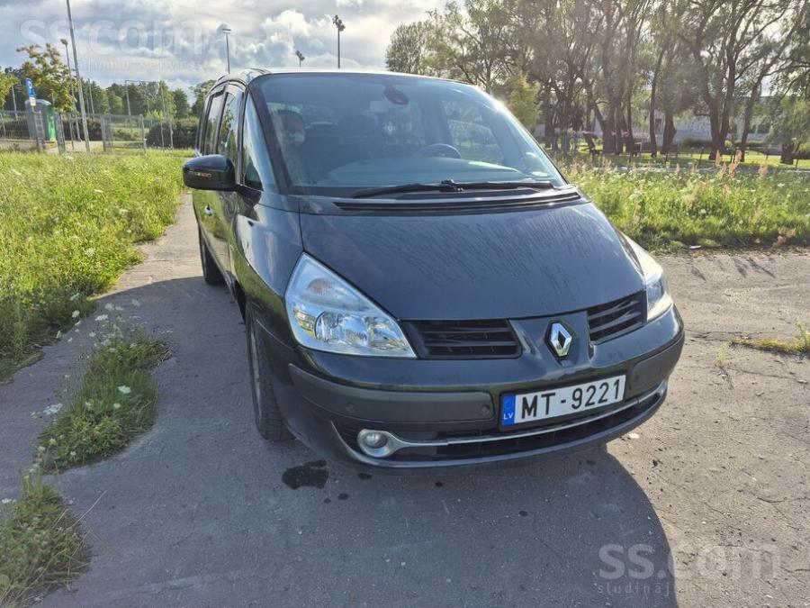 Pelēks Renault Espace 2011 Jelgava, ar dzinēja tilpumu 2.00 L un nobraukumu 324 tūkst. km par 5000 €, foto 4 vietnē AUTOMOTO.COM.LV