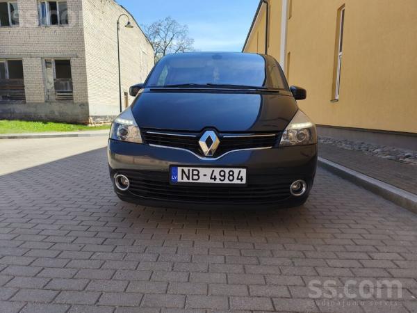 Grey Renault Espace 2013 in Daugavpils, with an engine capacity of 2.00 L and mileage of 205 thousand km for 6550 €, photo 6 on AUTOMOTO.COM.LV
