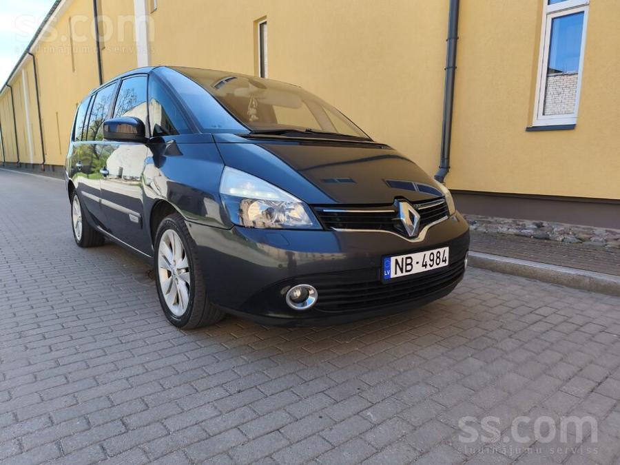 Grey Renault Espace 2013 in Daugavpils, with an engine capacity of 2.00 L and mileage of 205 thousand km for 6550 €, photo 8 on AUTOMOTO.COM.LV