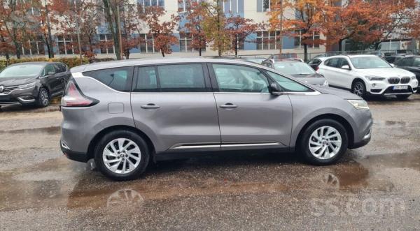 Grey Renault Espace 2015 in Jelgava, with an engine capacity of 1.60 L and mileage of 0 thousand km for 9690 €, photo 5 on AUTOMOTO.COM.LV
