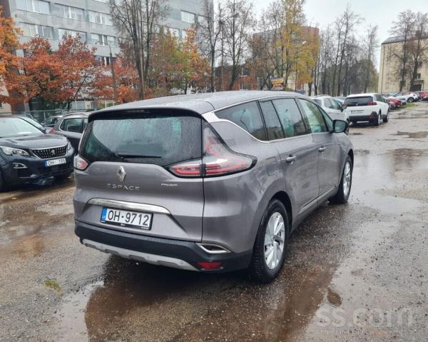 Grey Renault Espace 2015 in Jelgava, with an engine capacity of 1.60 L and mileage of 0 thousand km for 9690 €, photo 6 on AUTOMOTO.COM.LV