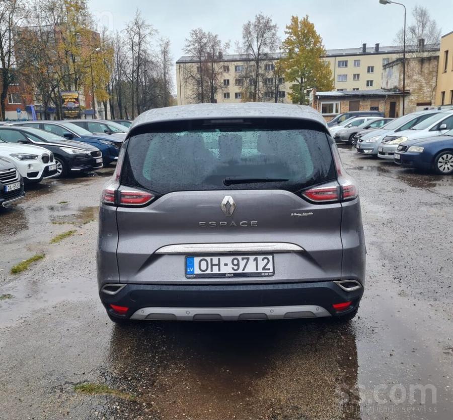 Grey Renault Espace 2015 in Jelgava, with an engine capacity of 1.60 L and mileage of 0 thousand km for 9690 €, photo 8 on AUTOMOTO.COM.LV