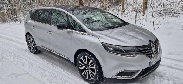 Grey Renault Espace 2015 in Vilnius, with an engine capacity of 1.60 L and mileage of 236 thousand km for 10200 €, photo 3 on AUTOMOTO.COM.LV