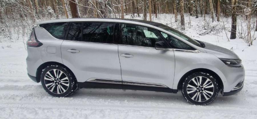 Pelēks Renault Espace 2015 Viļņa, ar dzinēja tilpumu 1.60 L un nobraukumu 236 tūkst. km par 10200 €, foto 4 vietnē AUTOMOTO.COM.LV