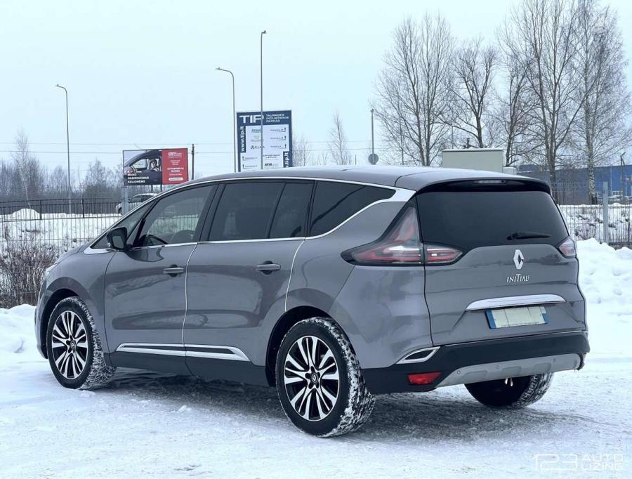 Grey Renault Espace 2015 in Taurage, with an engine capacity of 1.60 L and mileage of 195 thousand km for 9600 €, photo 9 on AUTOMOTO.COM.LV