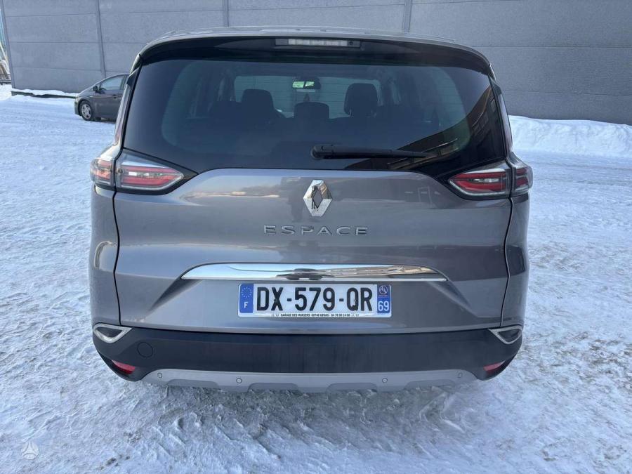 Pelēks Renault Espace 2015 Viļņa, ar dzinēja tilpumu 1.60 L un nobraukumu 279 tūkst. km par 7850 €, foto 2 vietnē AUTOMOTO.COM.LV