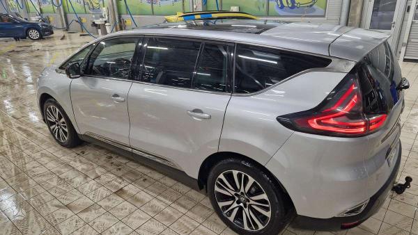 Pelēks Renault Espace 2015 Viļņa, ar dzinēja tilpumu 1.60 L un nobraukumu 236 tūkst. km par 10200 €, foto 3 vietnē AUTOMOTO.COM.LV