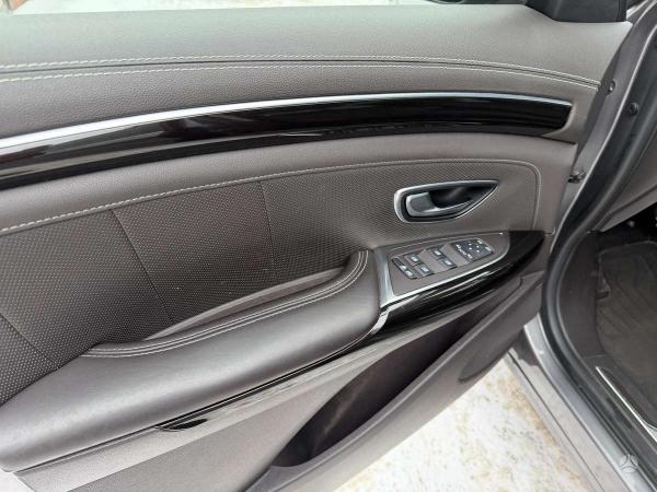 Grey Renault Espace 2015 in Kaunas, with an engine capacity of 1.60 L and mileage of 197 thousand km for 9900 €, photo 11 on AUTOMOTO.COM.LV