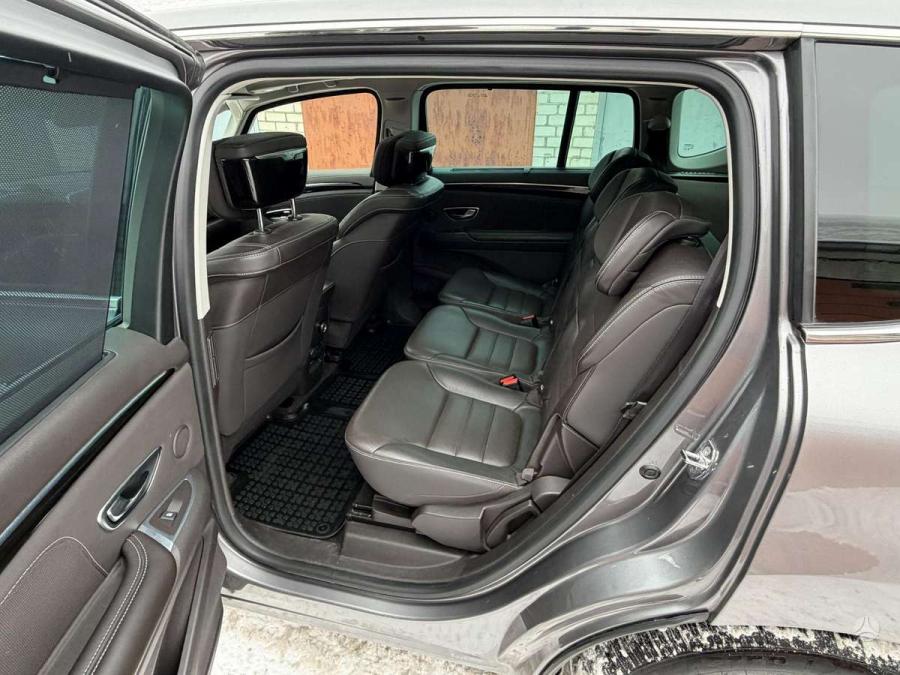 Grey Renault Espace 2015 in Kaunas, with an engine capacity of 1.60 L and mileage of 197 thousand km for 9900 €, photo 19 on AUTOMOTO.COM.LV