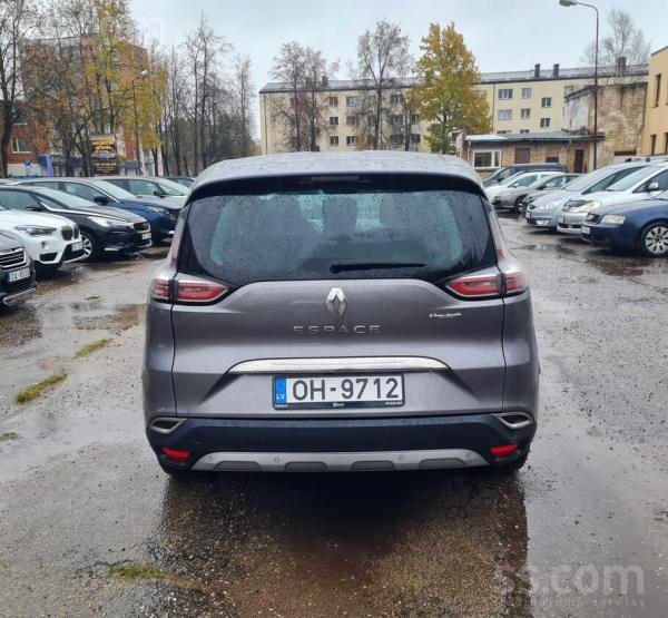 Pelēks Renault Espace 2015 Jelgava, ar dzinēja tilpumu 1.60 L un nobraukumu 0 tūkst. km par 8900 €, foto 8 vietnē AUTOMOTO.COM.LV