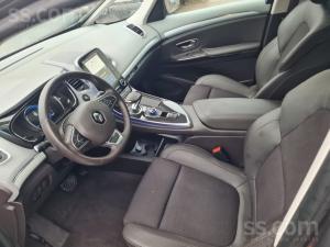 Grey Renault Espace 2015 in Jelgava, with an engine capacity of 1.60 L and mileage of 0 thousand km for 8900 €, photo 15 on AUTOMOTO.COM.LV