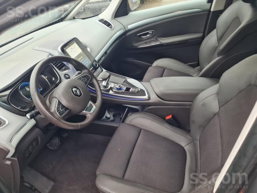 Grey Renault Espace 2015 in Jelgava, with an engine capacity of 1.60 L and mileage of 0 thousand km for 8900 €, photo 15 on AUTOMOTO.COM.LV
