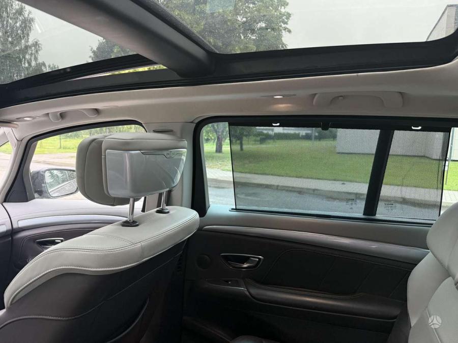 Grey Renault Espace 2015 in Taurage, with an engine capacity of 1.60 L and mileage of 245 thousand km for 8500 €, photo 15 on AUTOMOTO.COM.LV
