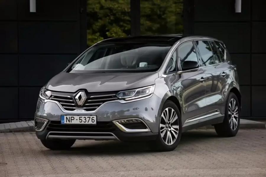 Pelēks Renault Espace 2015 Jelgava, ar dzinēja tilpumu 1.60 L un nobraukumu 175 tūkst. km par 14390 €, foto 1 vietnē AUTOMOTO.COM.LV