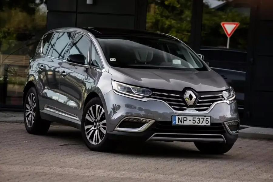 Pelēks Renault Espace 2015 Jelgava, ar dzinēja tilpumu 1.60 L un nobraukumu 175 tūkst. km par 14390 €, foto 7 vietnē AUTOMOTO.COM.LV