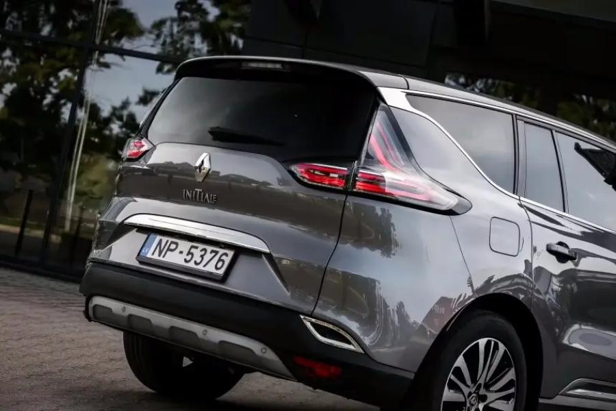 Pelēks Renault Espace 2015 Jelgava, ar dzinēja tilpumu 1.60 L un nobraukumu 175 tūkst. km par 14390 €, foto 9 vietnē AUTOMOTO.COM.LV