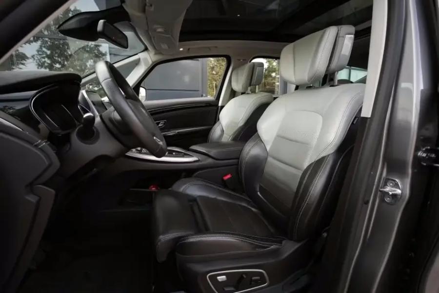Pelēks Renault Espace 2015 Jelgava, ar dzinēja tilpumu 1.60 L un nobraukumu 175 tūkst. km par 14390 €, foto 24 vietnē AUTOMOTO.COM.LV