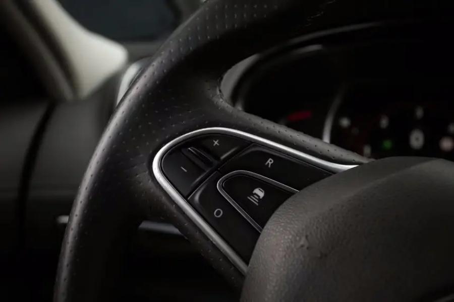 Pelēks Renault Espace 2015 Jelgava, ar dzinēja tilpumu 1.60 L un nobraukumu 175 tūkst. km par 14390 €, foto 34 vietnē AUTOMOTO.COM.LV