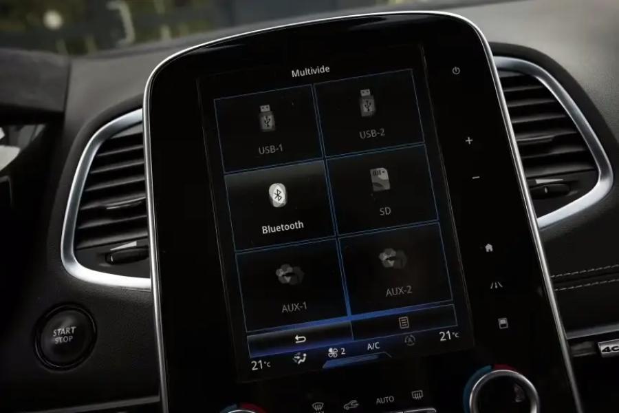 Pelēks Renault Espace 2015 Jelgava, ar dzinēja tilpumu 1.60 L un nobraukumu 175 tūkst. km par 14390 €, foto 41 vietnē AUTOMOTO.COM.LV