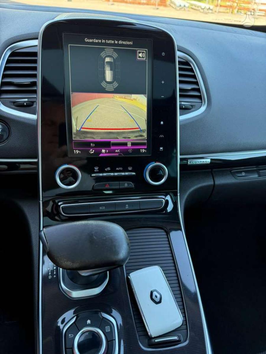 Pelēks Renault Espace 2015 Kauņa, ar dzinēja tilpumu 1.60 L un nobraukumu 280 tūkst. km par 7800 €, foto 15 vietnē AUTOMOTO.COM.LV