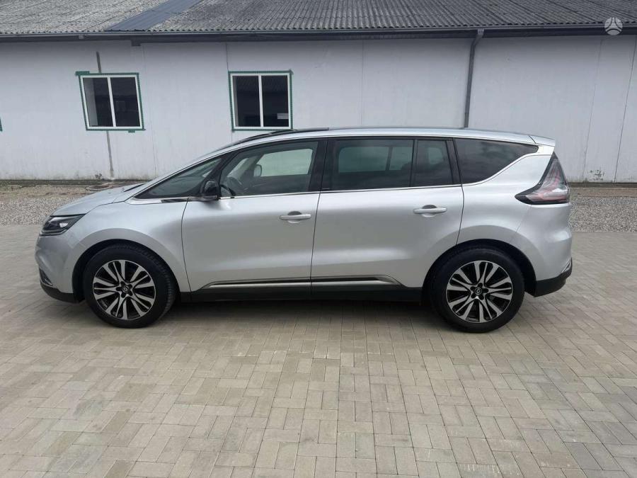 Grey Renault Espace 2015 in Taurage, with an engine capacity of 1.60 L and mileage of 199 thousand km for 7600 €, photo 9 on AUTOMOTO.COM.LV
