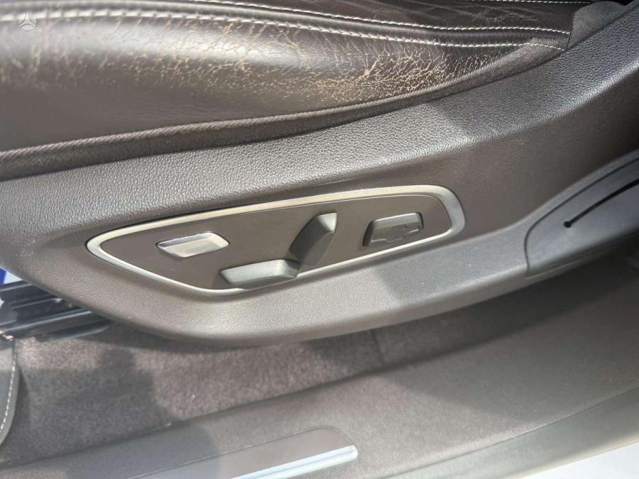 Grey Renault Espace 2015 in Taurage, with an engine capacity of 1.60 L and mileage of 199 thousand km for 7600 €, photo 16 on AUTOMOTO.COM.LV
