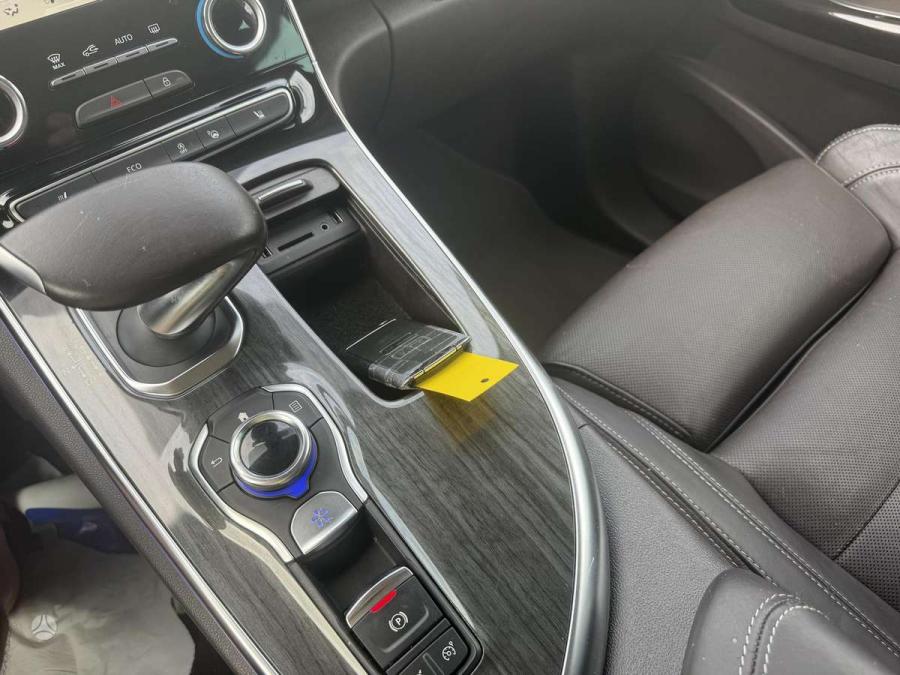 Grey Renault Espace 2015 in Taurage, with an engine capacity of 1.60 L and mileage of 199 thousand km for 7600 €, photo 23 on AUTOMOTO.COM.LV
